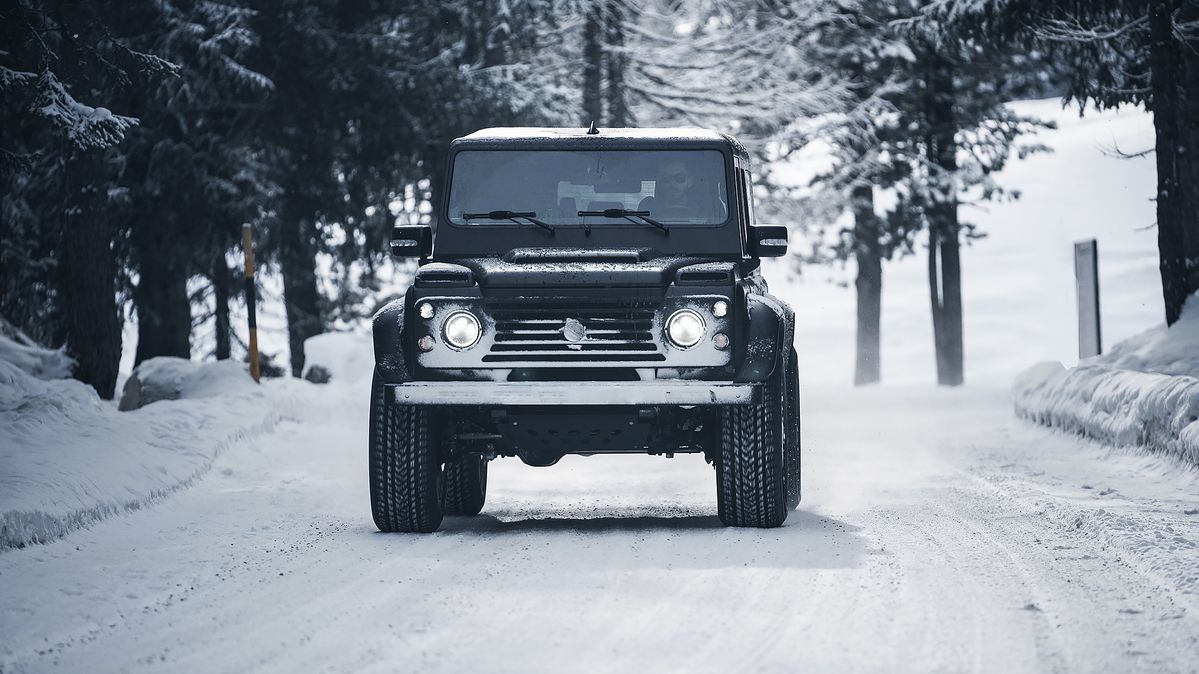 ARES Modena - Defender Ultra V8