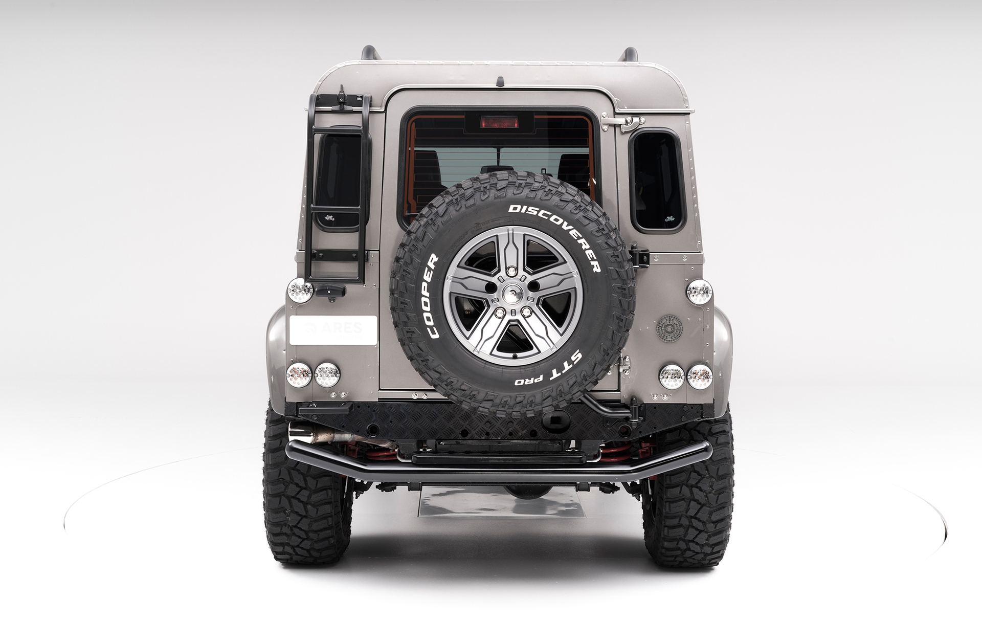 ARES Modena - ARES DESIGN for Land Rover Defender